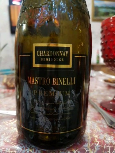 Mastro Binelli Premium Chardonnay Semi Dolce | Vivino 日本