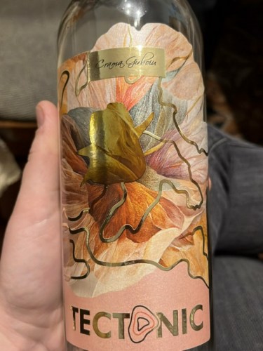 Tectonic Traminer Roz | Vivino US