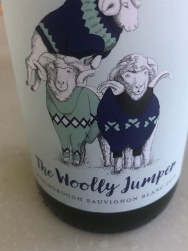 The Woolly Jumper Sauvignon Blanc | Vivino US