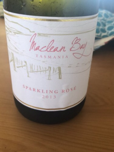 Maclean Bay Sparkling Rosé | Vivino US