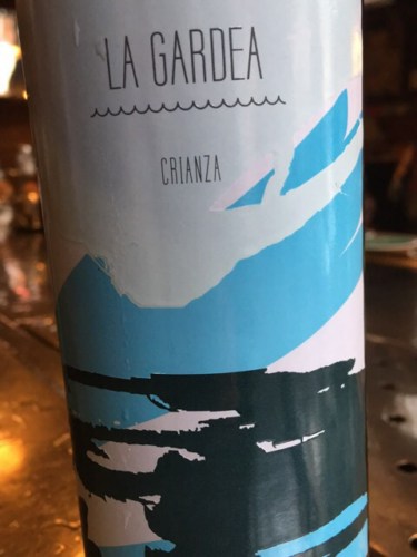 Bodegas Estéban Martín La Gardea Crianza | Vivino US