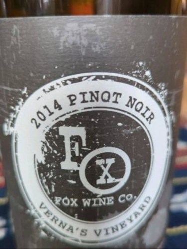 Fox Verna's Vineyard Pinot Noir | Vivino US
