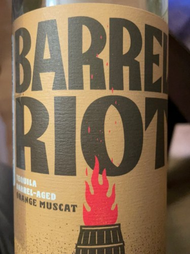 Barrel Riot Tequila Barrel-Aged Orange Muscat | Vivino US