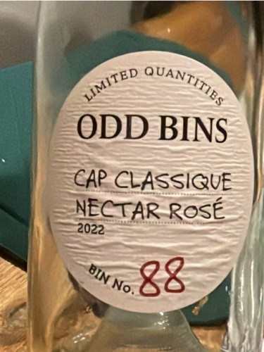 Odd Bins Bin No. 88 Cap Classique Nectar Rosé | Vivino Brasil