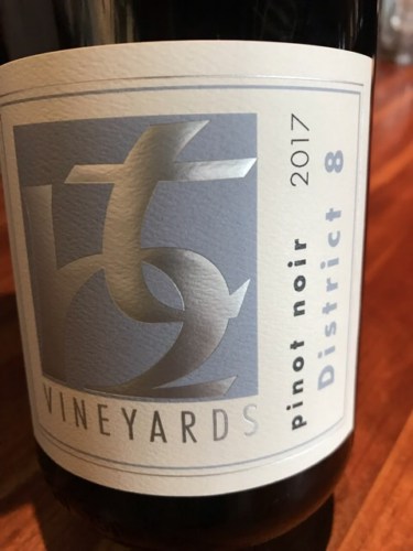 2017 Terry Hoage Vineyards District 8 Pinot Noir | Vivino US
