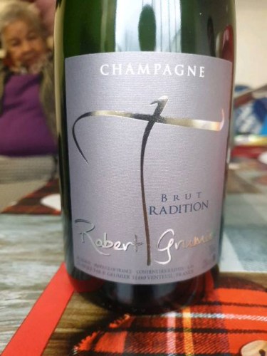 2020 Robert Grumier Tradition Brut Champagne | Vivino US