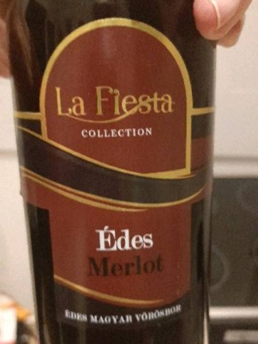 La Fiesta Merlot Édes Vörösbor | Vivino Brasil