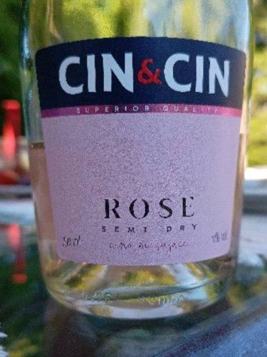 Cin & Cin Semi Dry Rose | Vivino US