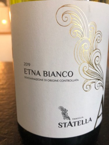 2019 Famiglia Statella Etna Bianco | Vivino US