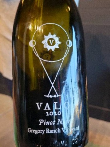 Valo Cellars Gregory Ranch Vineyard Pinot Noir | Vivino US