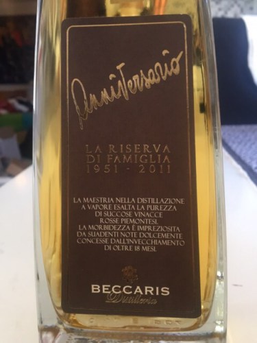 Distilleria Beccaris La Riserva di Famiglia Anniversario | Vivino US