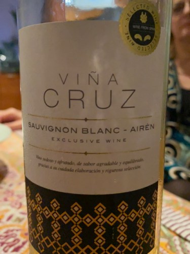 Viña Cruz Sauvignon Blanc - Airén | Vivino US