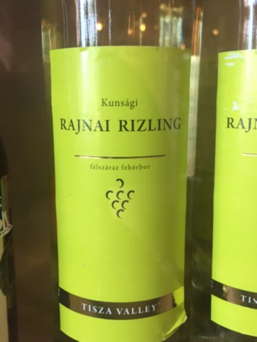 Szikrai Boraszati Tisza Valley Kunsági Rajnai Rizling | Vivino Canada