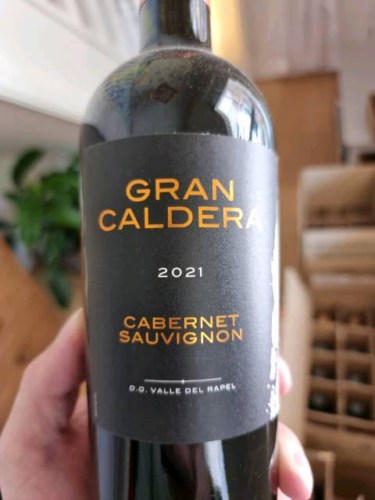 Bodega Volcanes Gran Caldera Cabernet Sauvignon | Vivino US