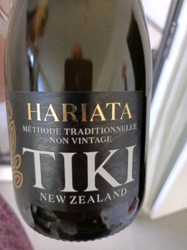 N.V. Tiki Hariata Méthode Traditionnelle | Vivino English