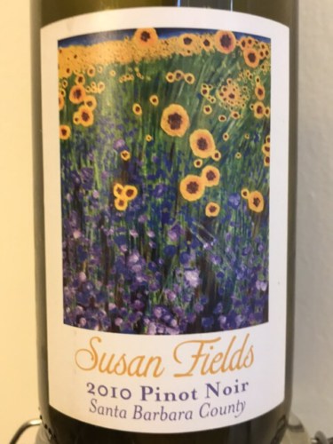 Susan Fields Pinot Noir | Vivino US