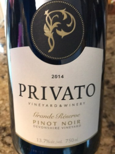 Privato Vineyard & Winery Devonshire Vineyard Grande Réserve Pinot Noir ...