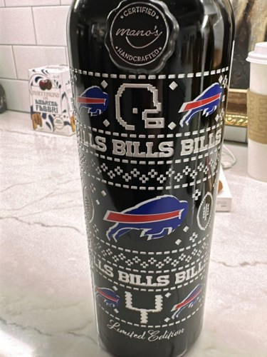 Mano's Buffalo Bills Mafia Cabernet Sauvignon | Vivino