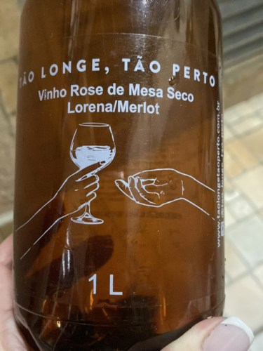 Tão Longe Tão Perto Rosé de Mesa Seco Lorena - Merlot | Vivino United ...