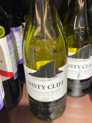 2020 Misty Cliff Sauvignon Blanc | Vivino US