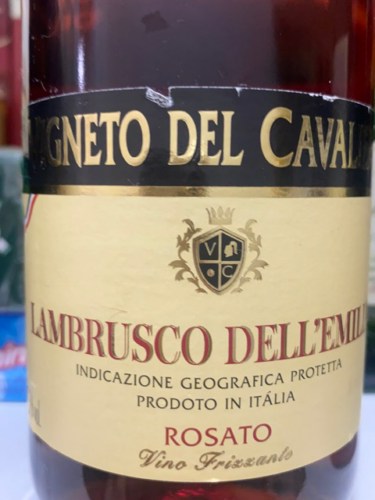 Vigneto del Cavaliere Lambrusco Emilia Frizzante Rosato Amabile ...