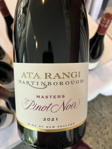 Ata Rangi Masters Pinot Noir | Vivino 日本