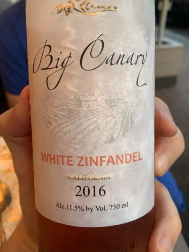 Big Canary White Zinfandel | Vivino US