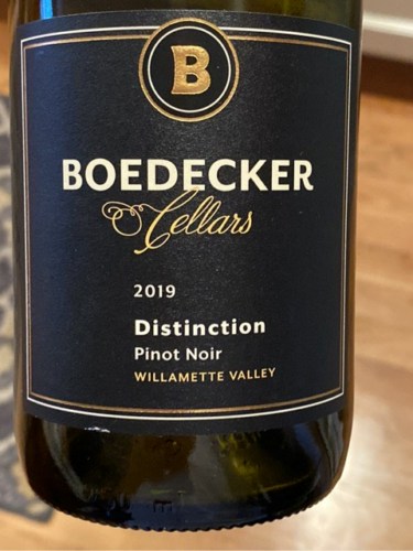 Boedecker Distinction Pinot Noir | Vivino US