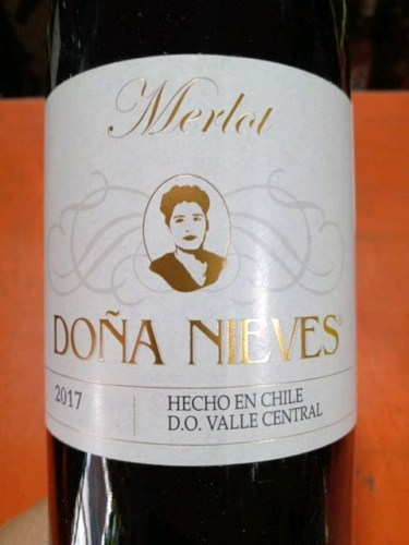 Dona Nieves Merlot | Vivino US
