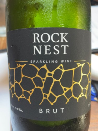Rock Nest Brut | Vivino English