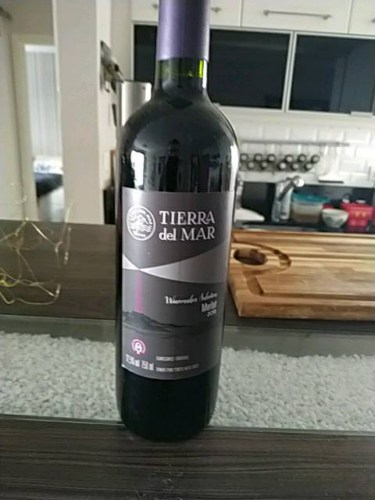 Tierra del Mar Merlot | Vivino Australia