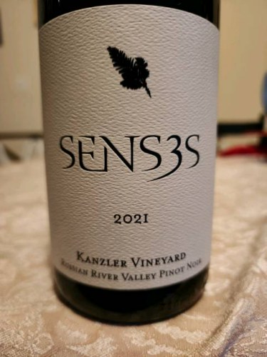 Senses Wines Kanzler Vineyard Pinot Noir | Vivino US