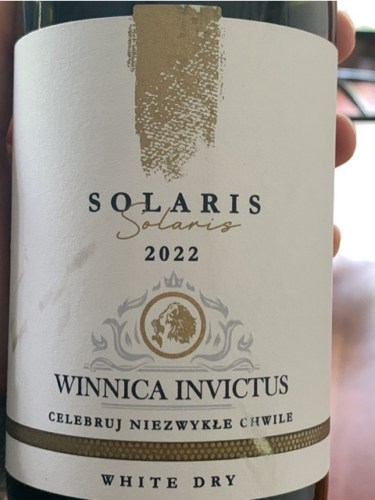 Winnica Invictus Solaris Dry | Vivino US