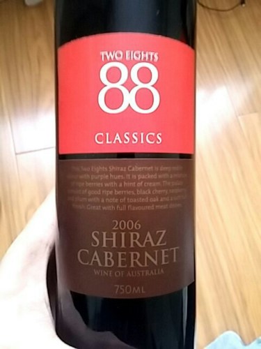Two Eights 88 Classics Shiraz - Cabernet | Vivino English