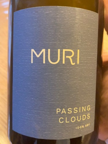 Muri Passing Clouds | Vivino US