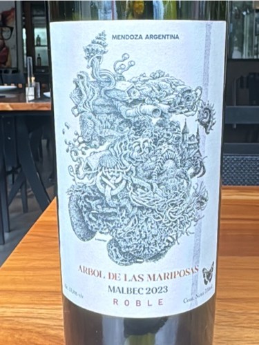 Arbol de las Mariposas Malbec Roble | Vivino US