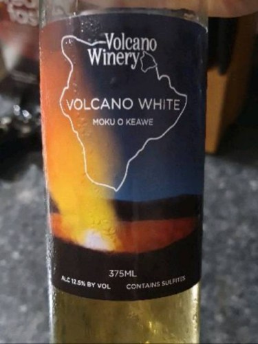 Volcano Winery Volcano White | Vivino English