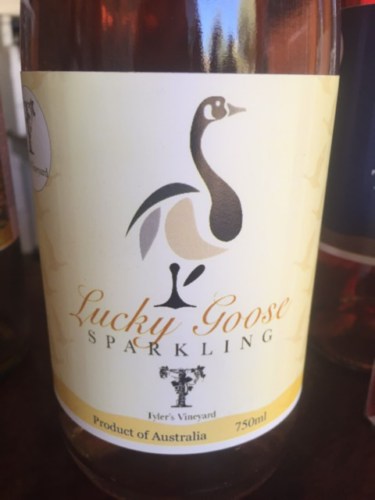 Tyler's Vineyard Lucky Goose Sparkling | Vivino Deutschland