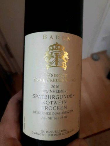 Weingut Carl Freudenberg Weinheimer Spätburgunder Trocken | Vivino US