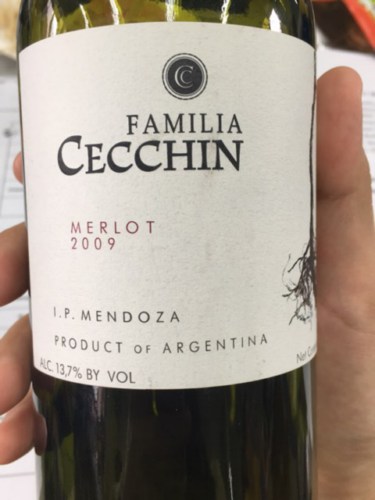 Familia Cecchin Merlot | Vivino English