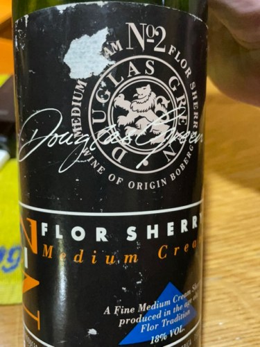 Douglas Green Medium Cream Traditional Flor No. 2 | Vivino US