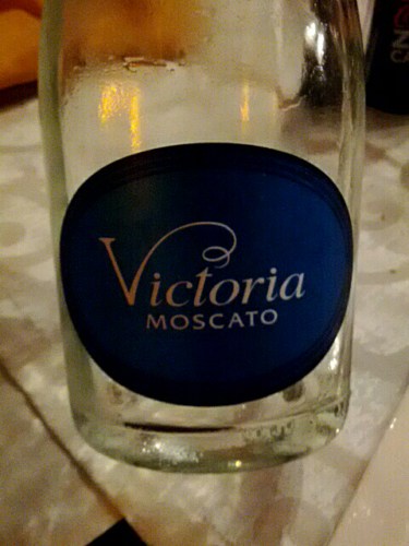 Victoria Moscato Sparkling Sweet | Vivino US