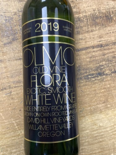 Golden Cluster Olma Old Vine Flora | Vivino US