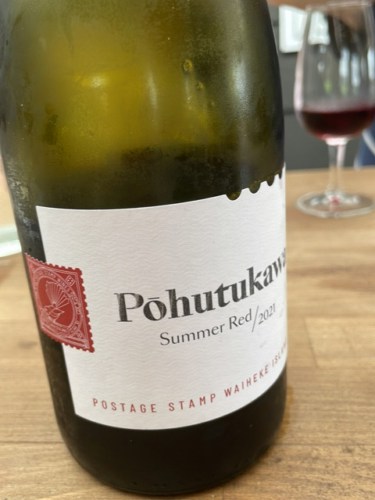 Postage Stamp Wines Pohutukawa Summer Red | Vivino Deutschland