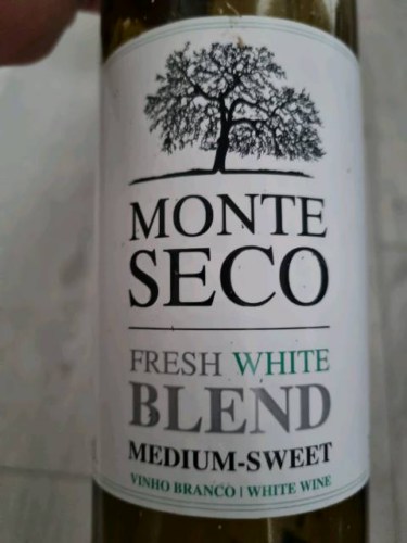 Monte Seco Fresh White Blend | Vivino English