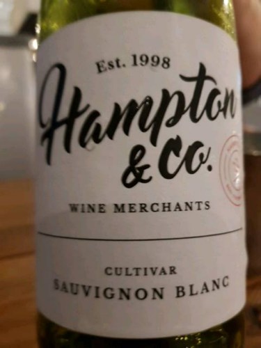Hampton & Co Sauvignon Blanc | Vivino English