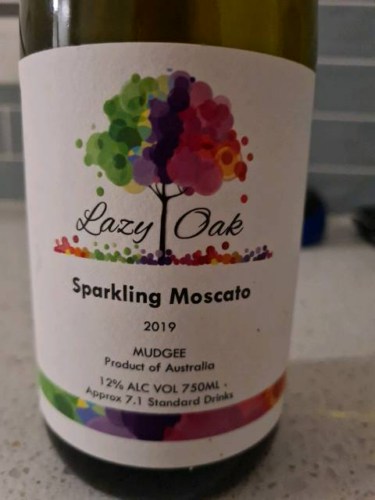 Lazy Oak Sparkling Moscato | Vivino US