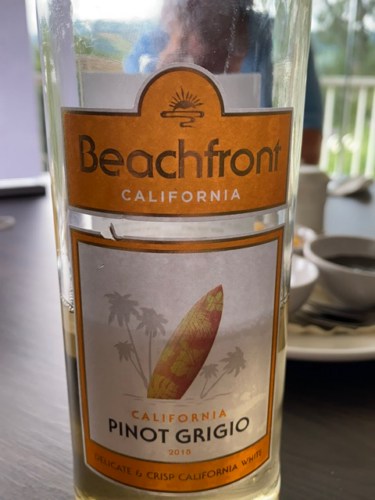 Beachfront Pinot Grigio | Vivino English