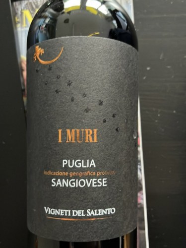 Vigneti del Salento I Muri Sangiovese | Vivino