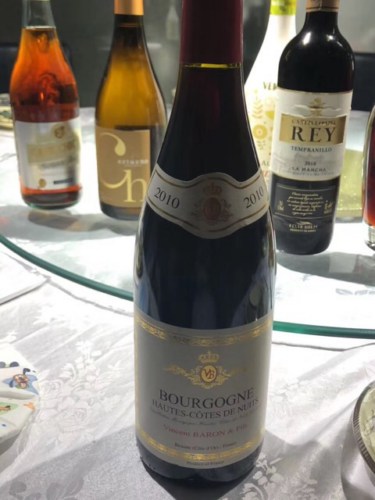 Vincent Baron & Fils Bourgogne Hautes-Côtes de Nuits | Vivino Brasil